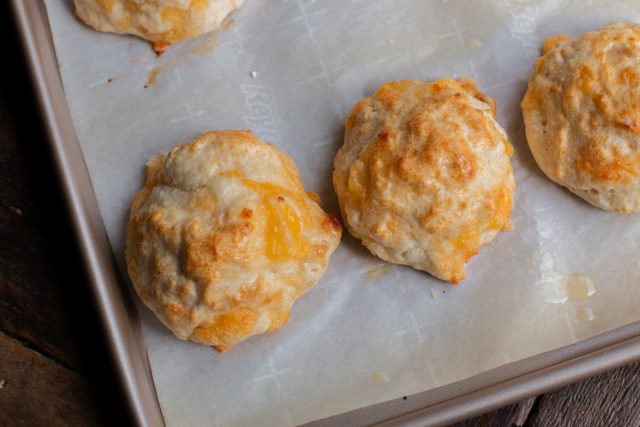 Bisquick Cheddar Garlic Biscuits - Retro Potluck