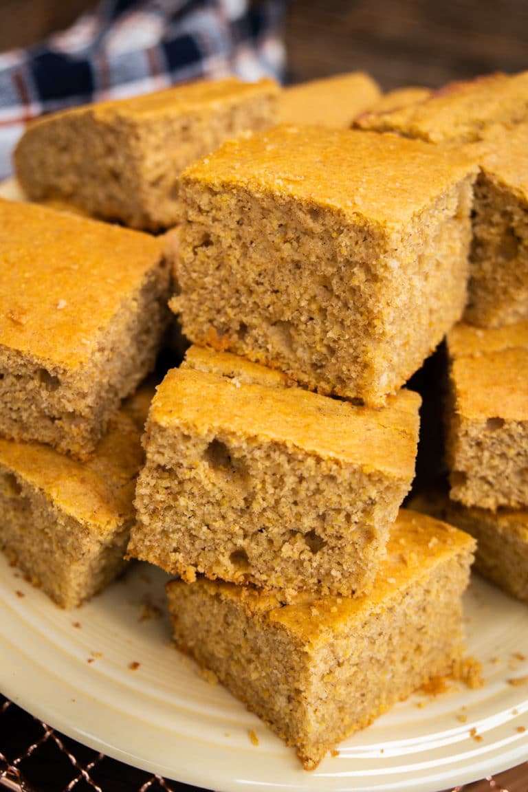 Pumpkin Cornbread - Retro Potluck
